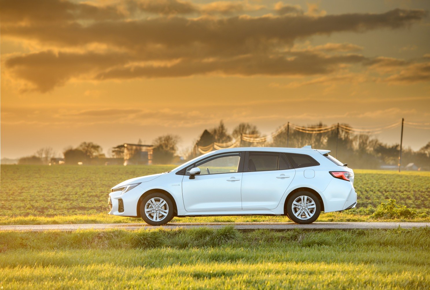 Suzuki Swace technical specifications and fuel economy